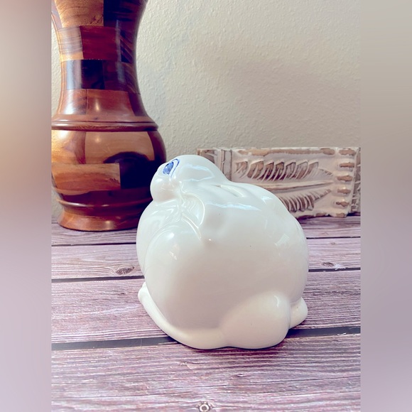 Clay Designs | Other | Vintage Bunny Money White Bunny Rabbit Bank By ...